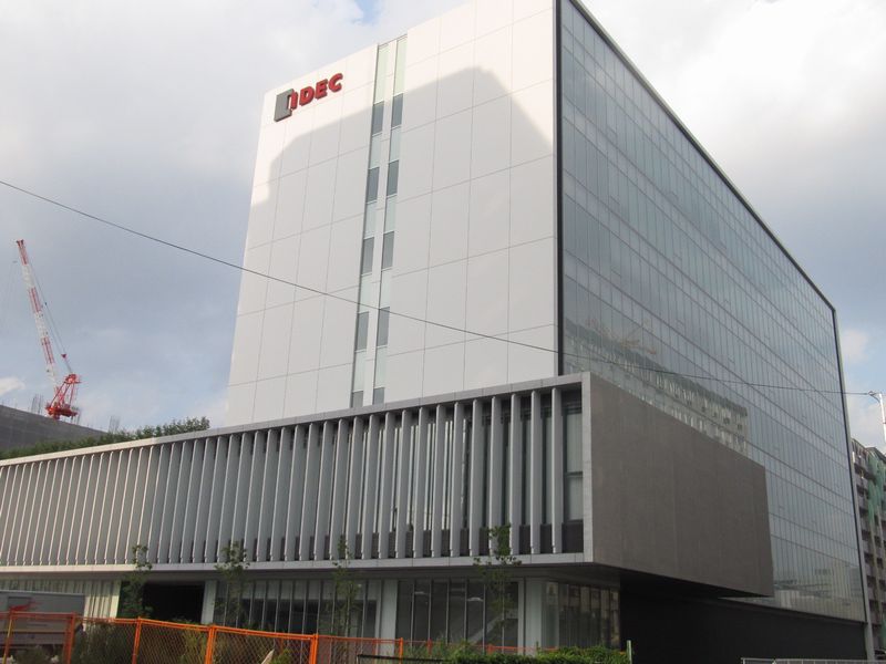 IDEC 大阪本社・技術研究センター、洗練のビルが印象的: 大阪情報サロン